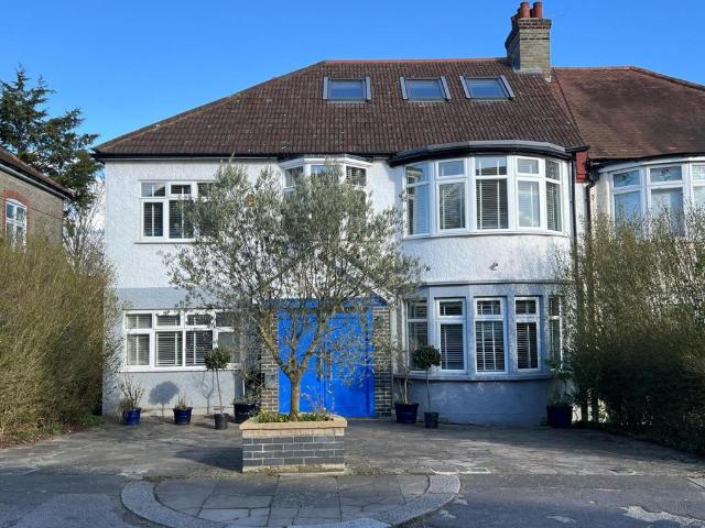 7 bedroom house for sale