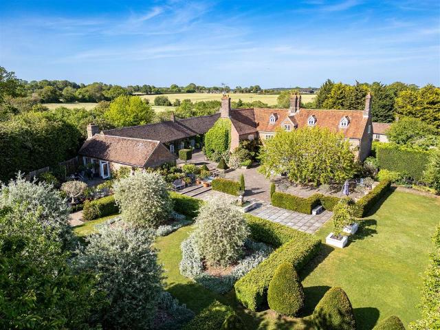 7 bedroom house for sale