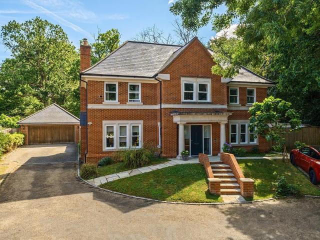 7 bedroom house for sale