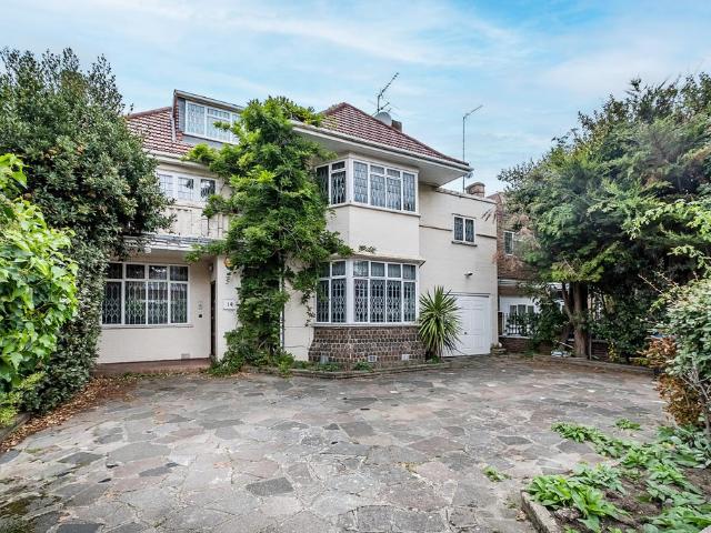 7 bedroom house for sale