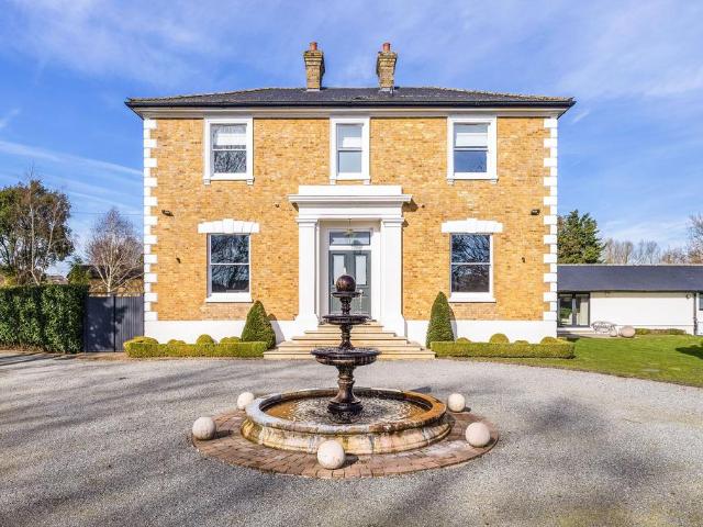 7 bedroom house for sale