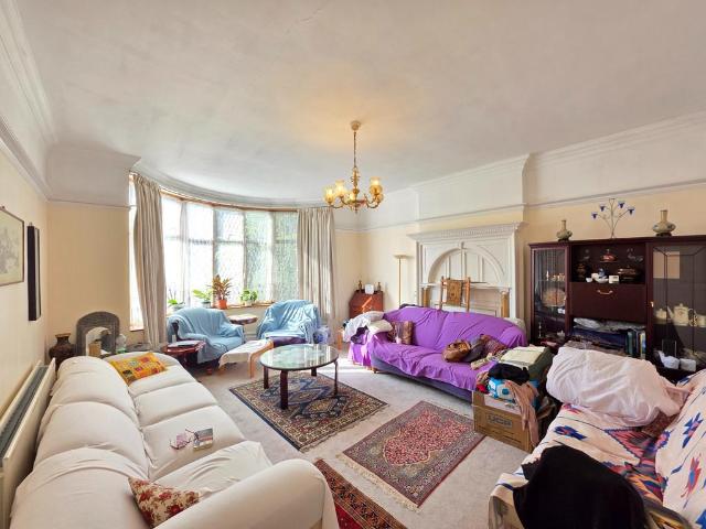 7 bedroom house for sale