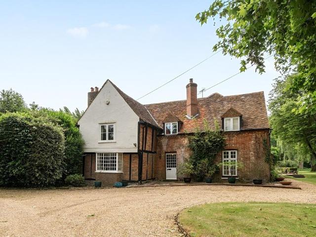 7 bedroom house for sale