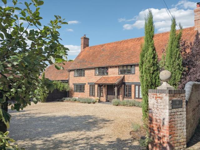 7 bedroom house for sale