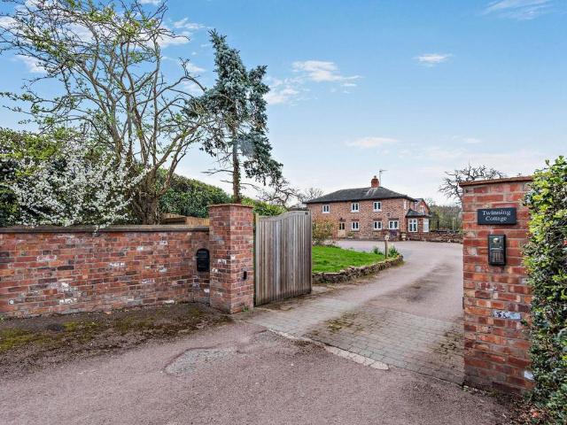 7 bedroom house for sale
