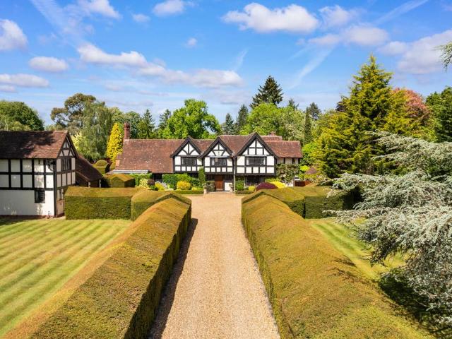 7 bedroom house for sale