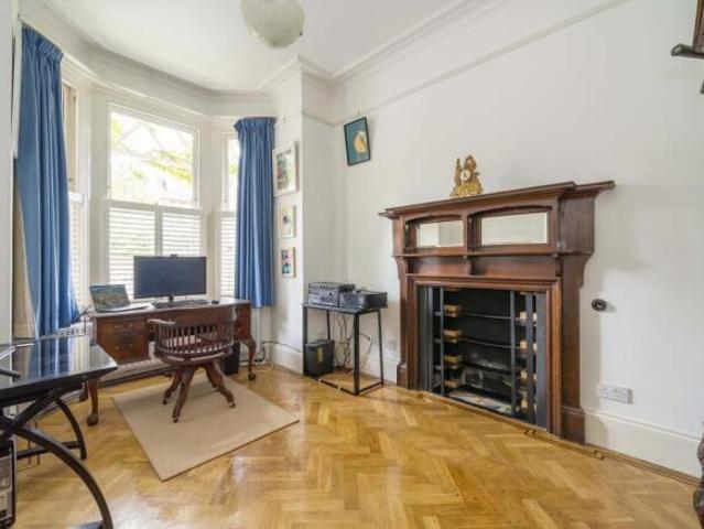 7 bedroom house for sale in Lytton Grove, London, SW15