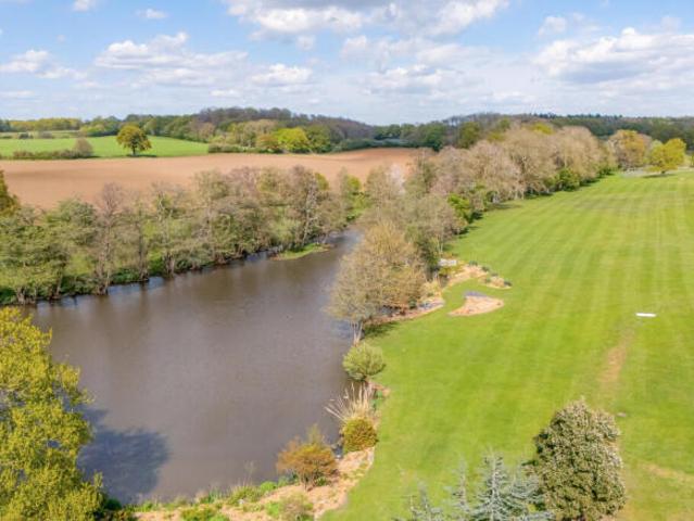 7 bedroom house for sale in Weald Road, Brentwood, Essex, CM14