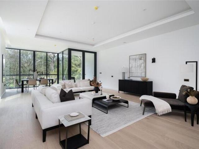 7 Bedroom House Kingston Upon Thames Greater London 101675124
