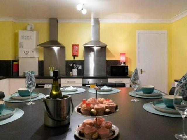 7 Bedroom House Huntly Huntly LS76009583