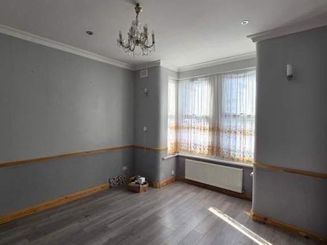 7 bedroom house in London