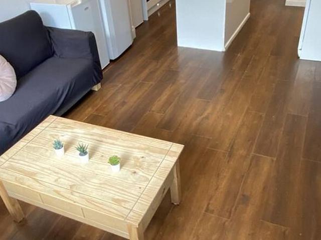 7 bedroom house in Leeds
