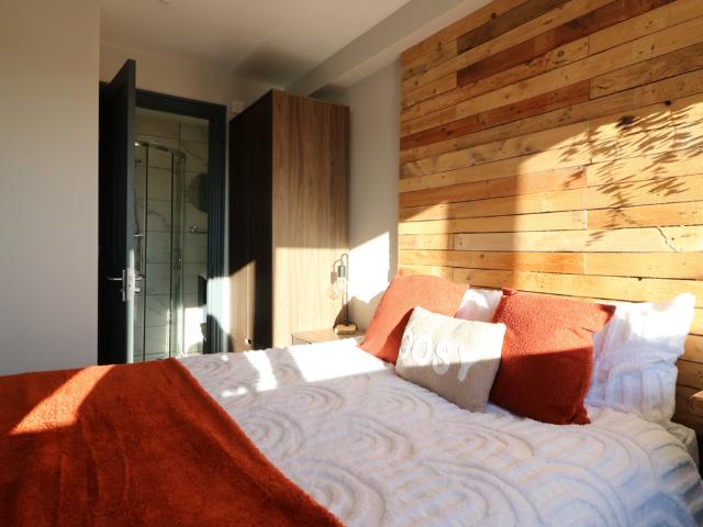 7 bedroom house of multiple occupation to rent