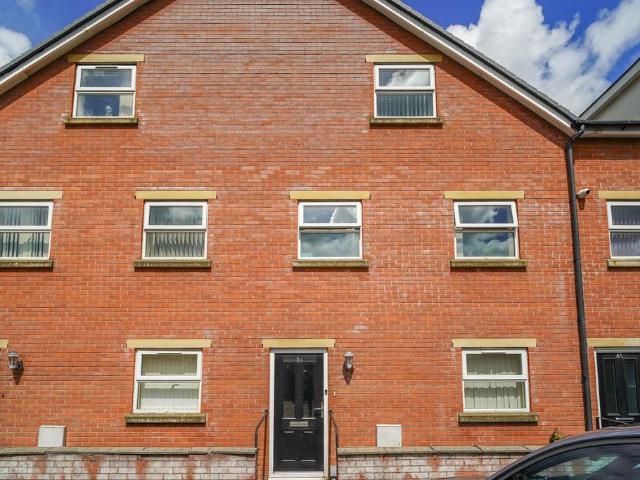 7 bedroom house of multiple occupation for sale