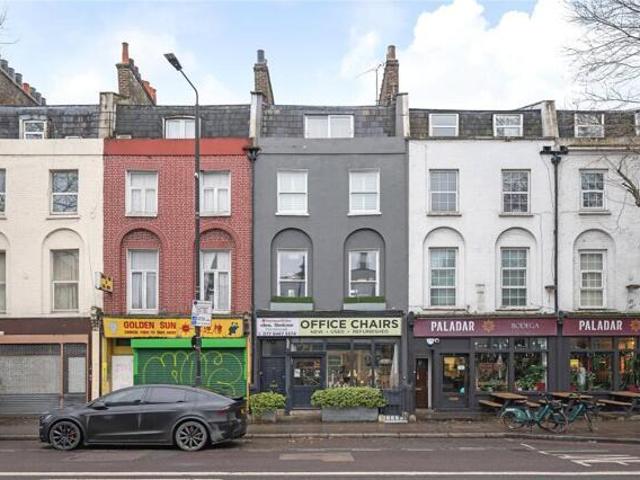 7 Bedroom House London Greater London LS99642013