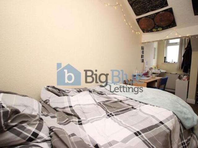 7 Bedroom House Leeds West Yorkshire LS99525605
