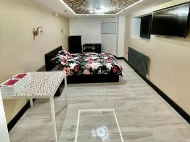 7 Bedroom House Manchester Greater Manchester 103485552
