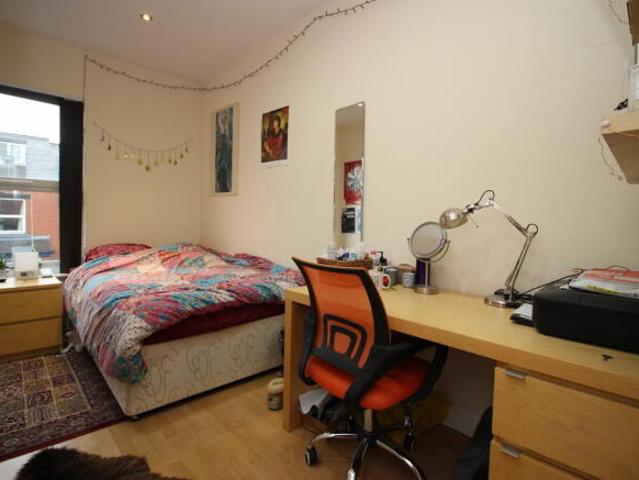 7 bedroom house share for rent in Chestnut Avenue, Hyde Park *VIEW VIRTUAL TOUR*, LS6