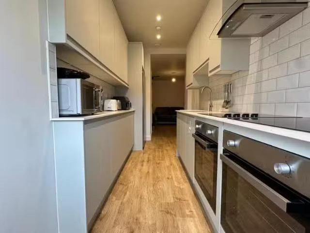 7 bedroom house share for rent in London Street, Bristol, BS15
