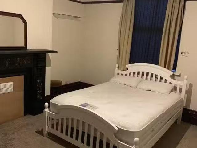 7 bedroom house share for rent in Laisteridge lane, BD7