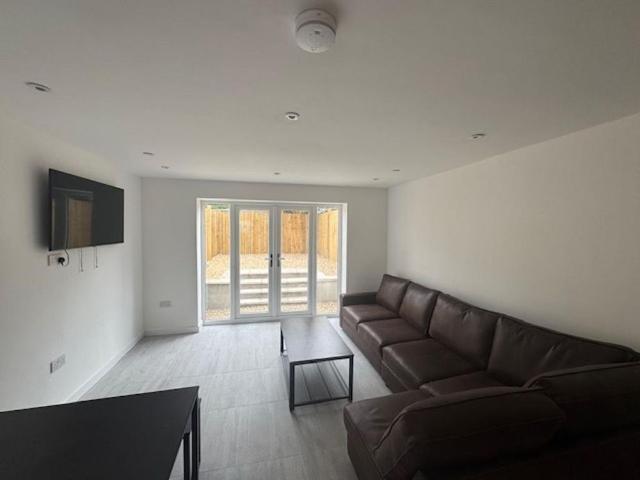 7 bedroom house share to rent