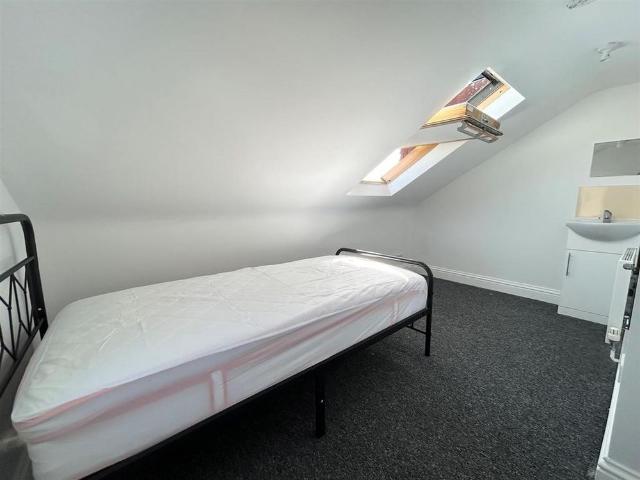 7 bedroom house share to rent
