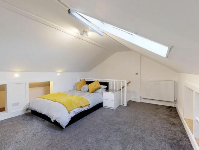 7 bedroom house share to rent