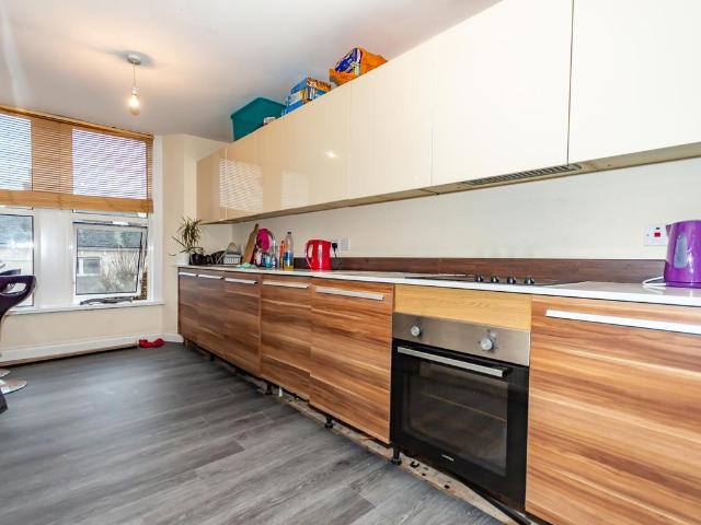 7 bedroom house share to rent