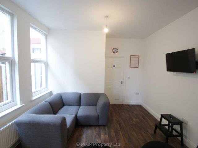 7 bedroom house share to rent