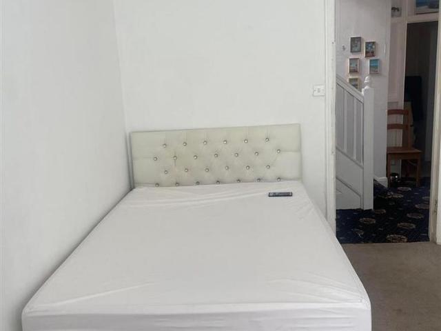 7 bedroom house share to rent