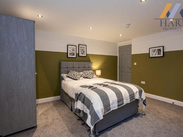 7 bedroom house share to rent