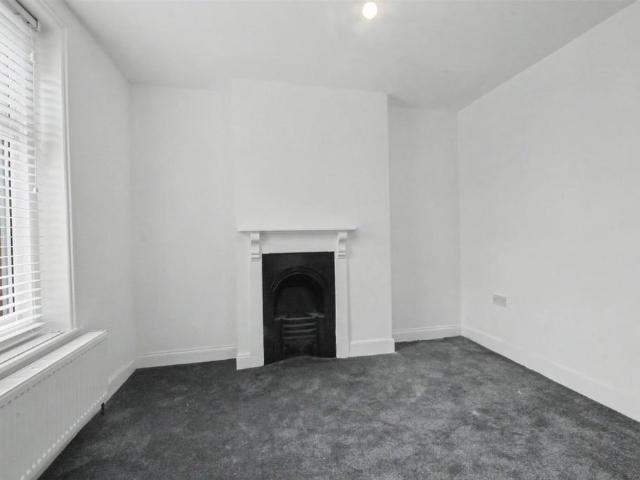 7 bedroom house share to rent