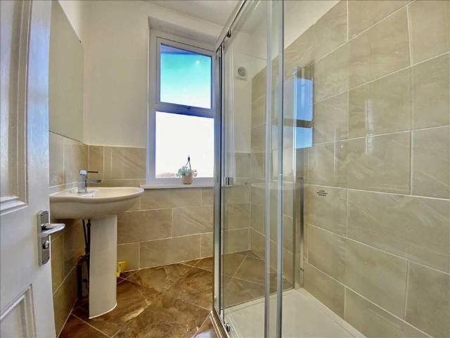 7 bedroom house share to rent