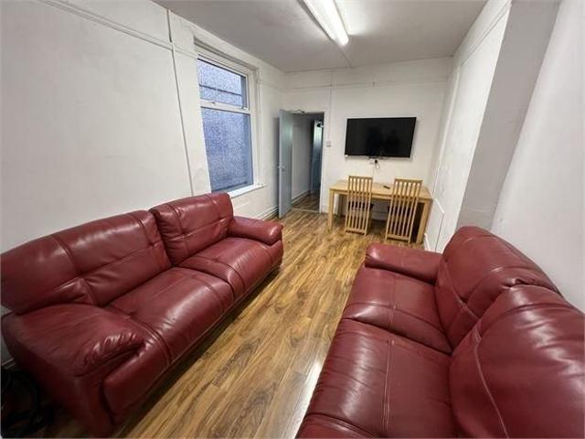 7 bedroom house share to rent