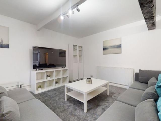 7 bedroom house share to rent