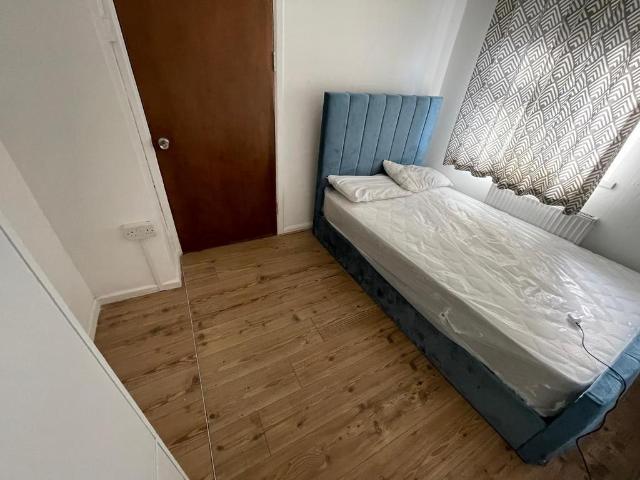 7 bedroom house share to rent
