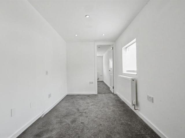 7 bedroom house share to rent
