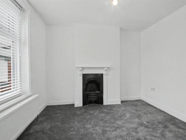 7 bedroom house share to rent