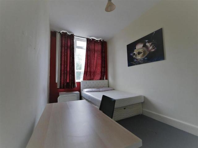 7 bedroom house share to rent