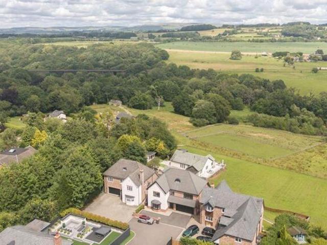 7 Bedroom House Wigan Wigan 99774056