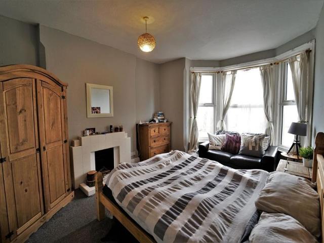 7 bedroom house to rent
