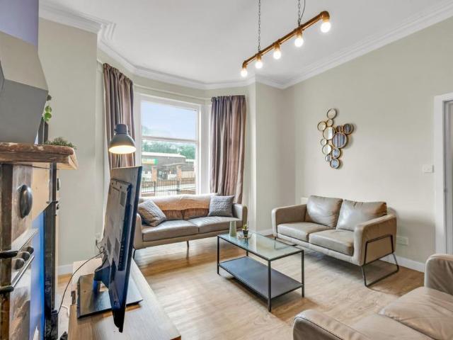 7 bedroom house to rent