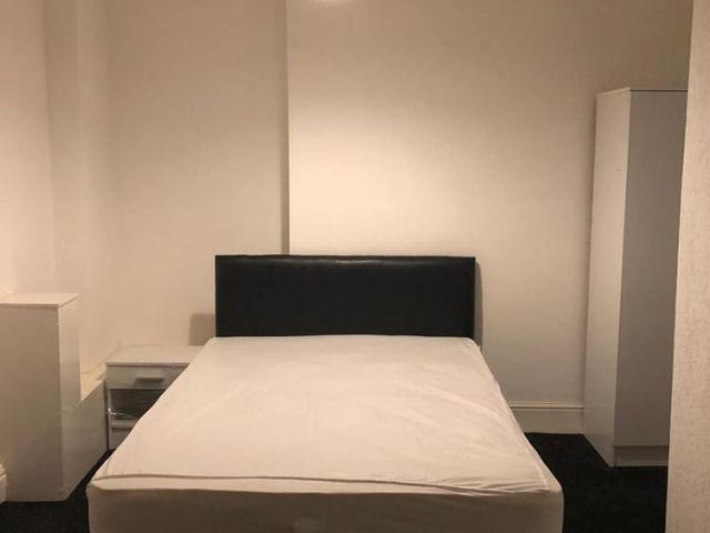 7 bedroom house to rent