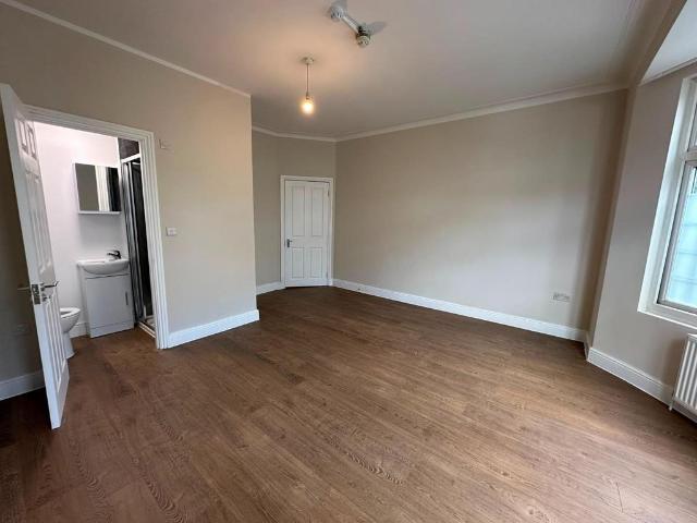 7 bedroom house to rent