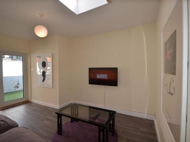 7 bedroom house to rent