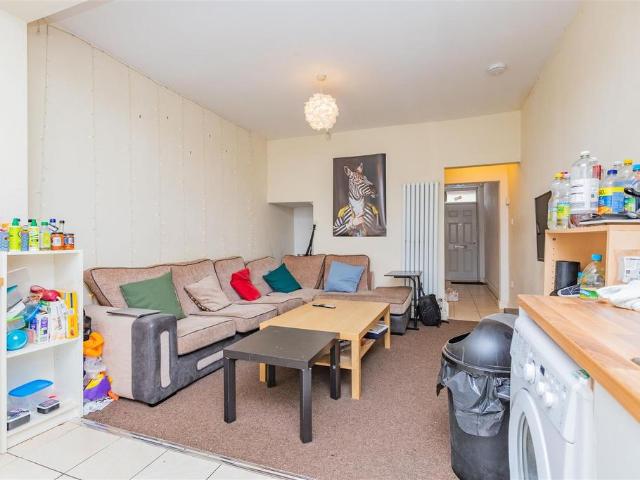 7 bedroom house to rent