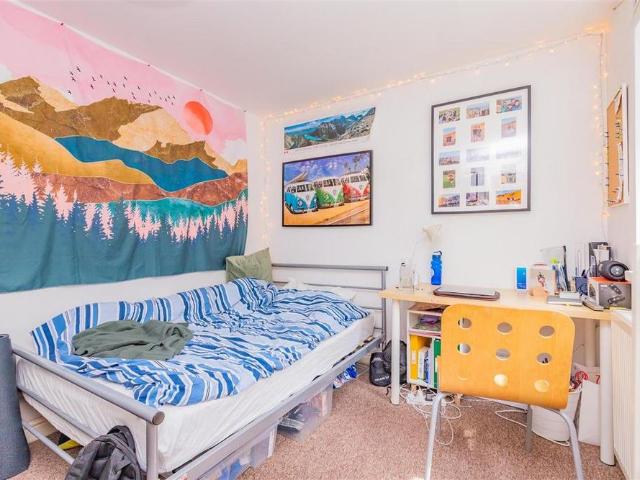 7 bedroom house to rent