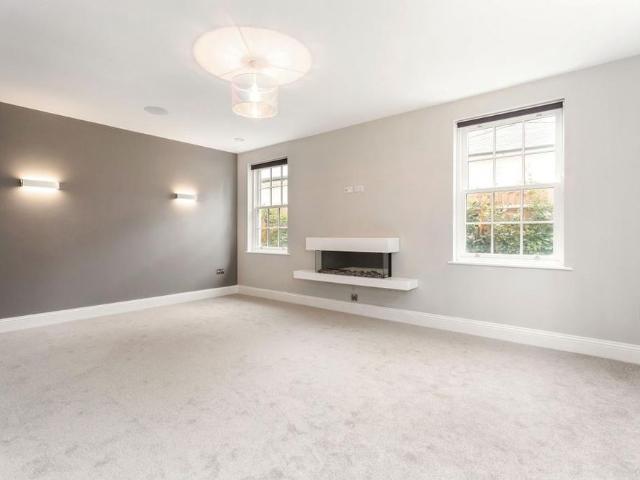 7 bedroom house to rent