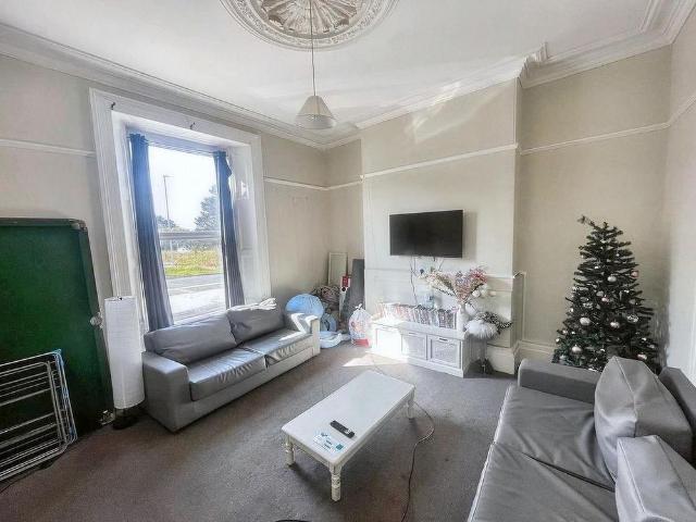 7 bedroom house to rent