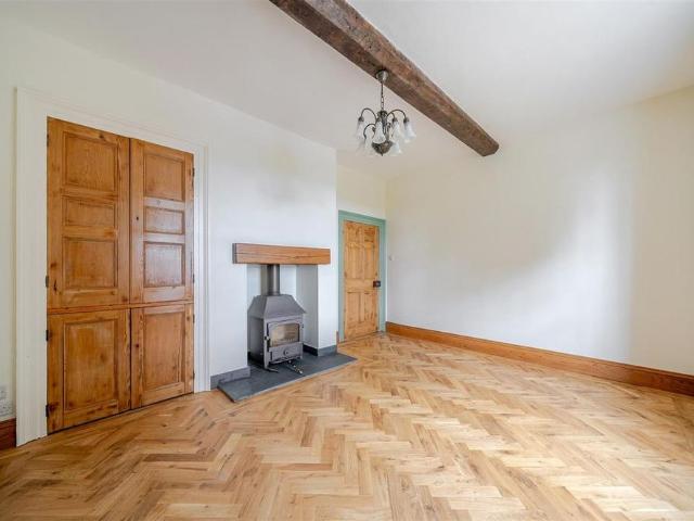 7 bedroom house to rent